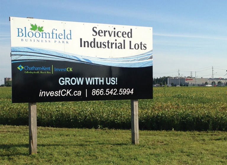 4′ x 12′ Bloomfield Business Park Signs